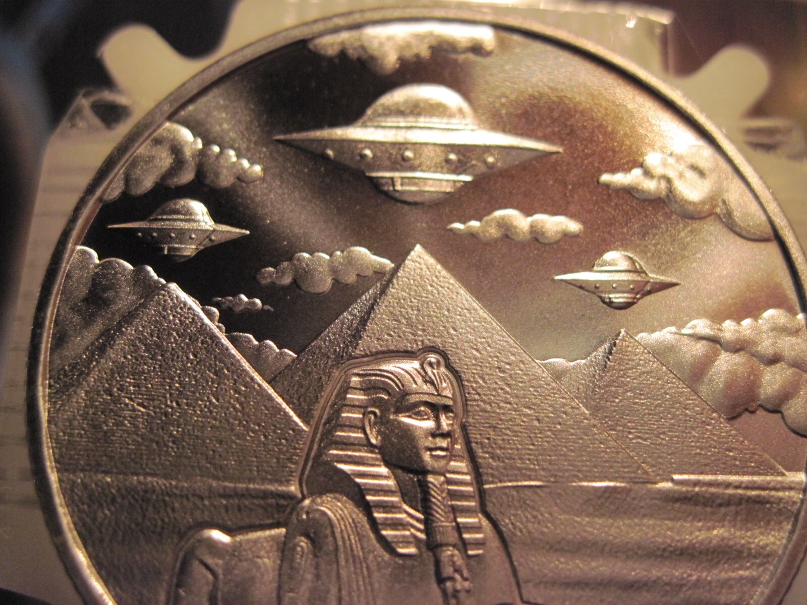 2025 1 OZ UFOs OVER THE PYRAMIDS .999 FINE SILVER | eBay