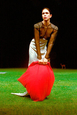 RUTH - Pigmentdruck 45x70 cm aus “1980“ von Pina Bausch ©Matthias Zölle ...