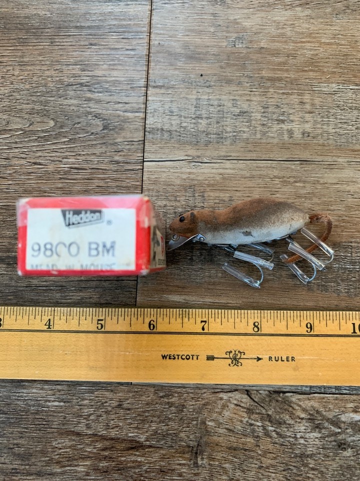 IN BOX- HEDDON MEADOW MOUSE BM 9800 fur finish brown lure correct box ...