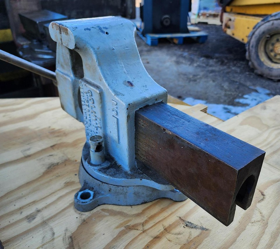 Vintage Columbian 604 1/2 Bench Vise 4 1/2" Jaws w/Swivel Base | eBay