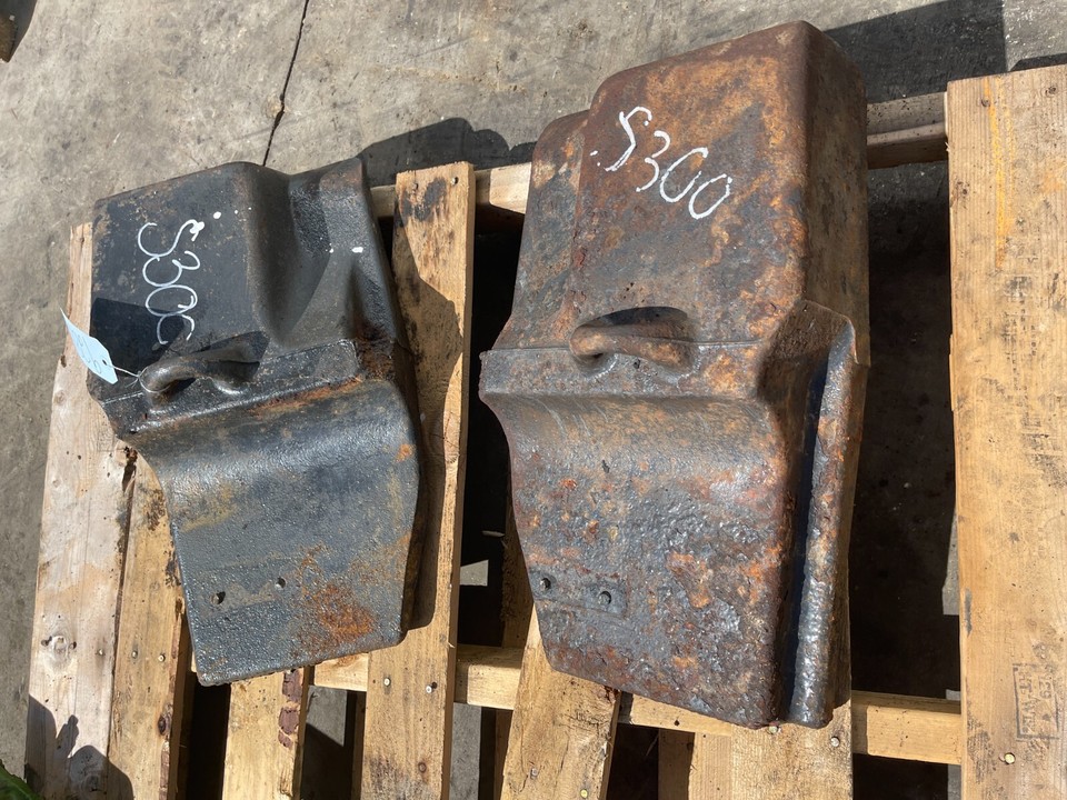 2008 Bobcat S300 Skid Steer Loader Counter Weights 6733775 6733760 | eBay