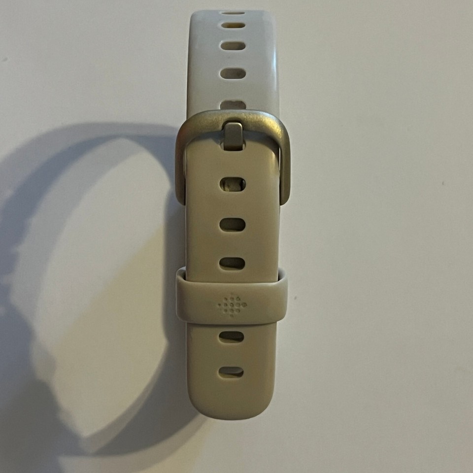 Fitbit Luxe - Fitness Activity Tracker FB422 w/ Heart Rate Monitor Soft ...