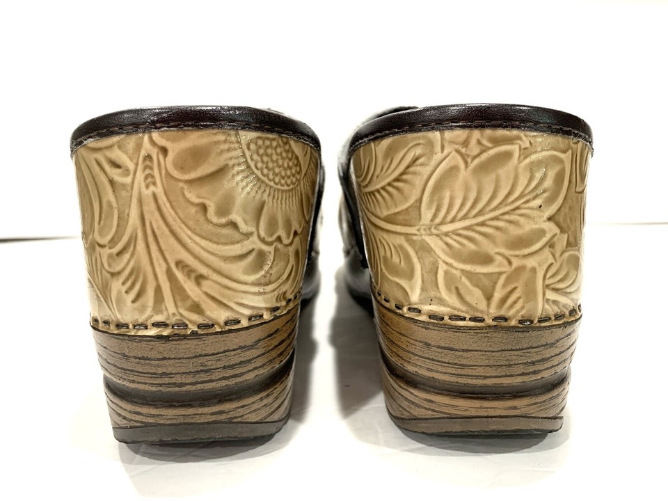 dansko Antique Tooled beige leather clogs womens size 36 shoes | eBay