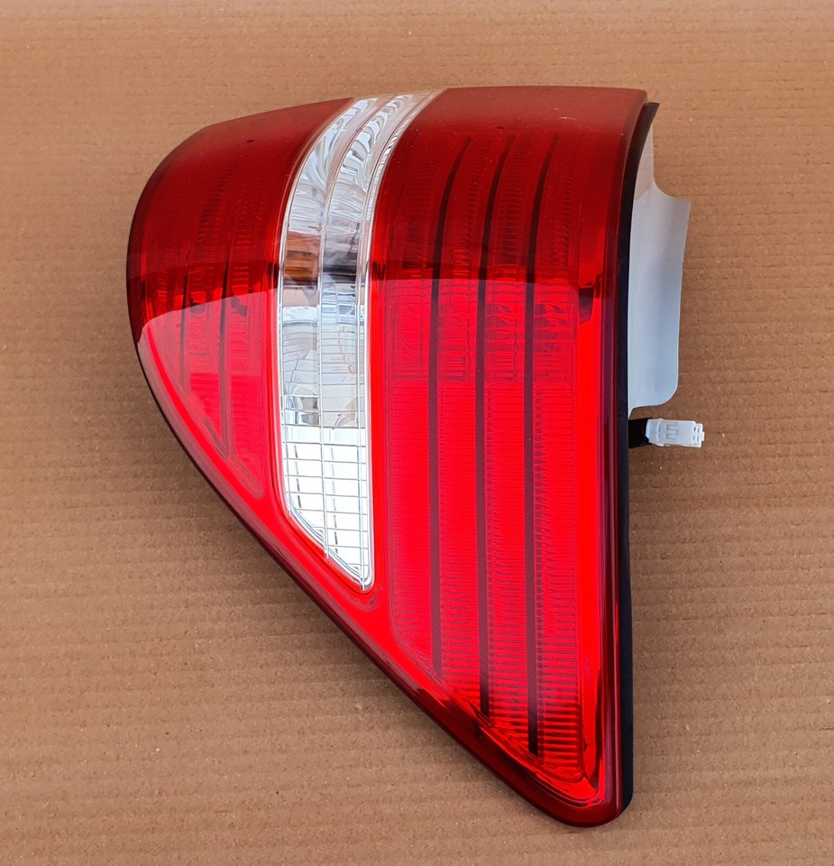 LEXUS LS430 2004-2006 Left Side Driver Side LED TAIL LIGHT Oem Jdm used ...