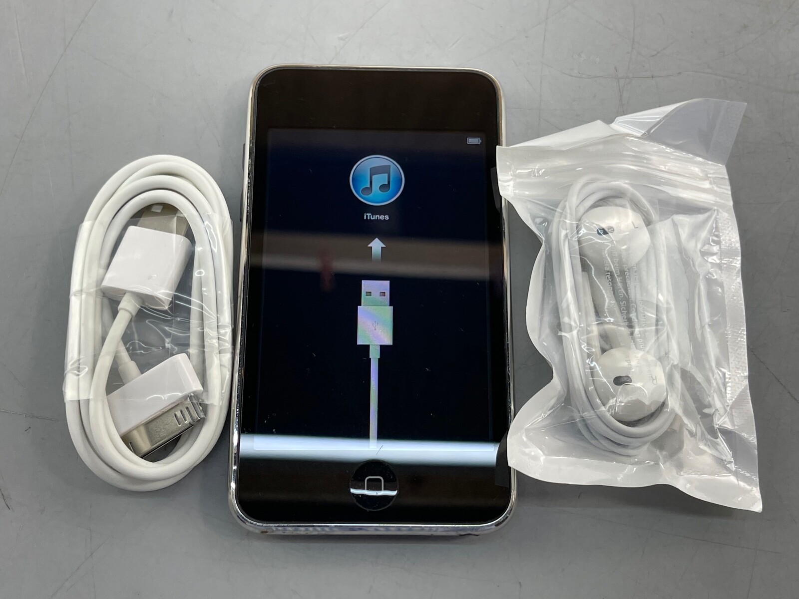 Apple iPod Touch Model A1288 2nd Generation 8GB #75 | eBay