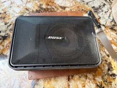 Bose 102 Surface Mount Speaker Indoor/Outdoor Environment Speaker Black ...