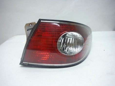 2002 LEXUS ES300 A/T PASSENGER REAR BRAKE LIGHT TAIL LIGHT OEM 2003 | eBay