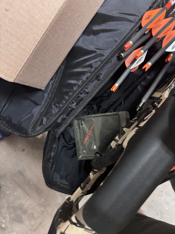 Ravin R15 Predator Crossbow Camo Package 15 Bolts with 4 Broadheads and ...