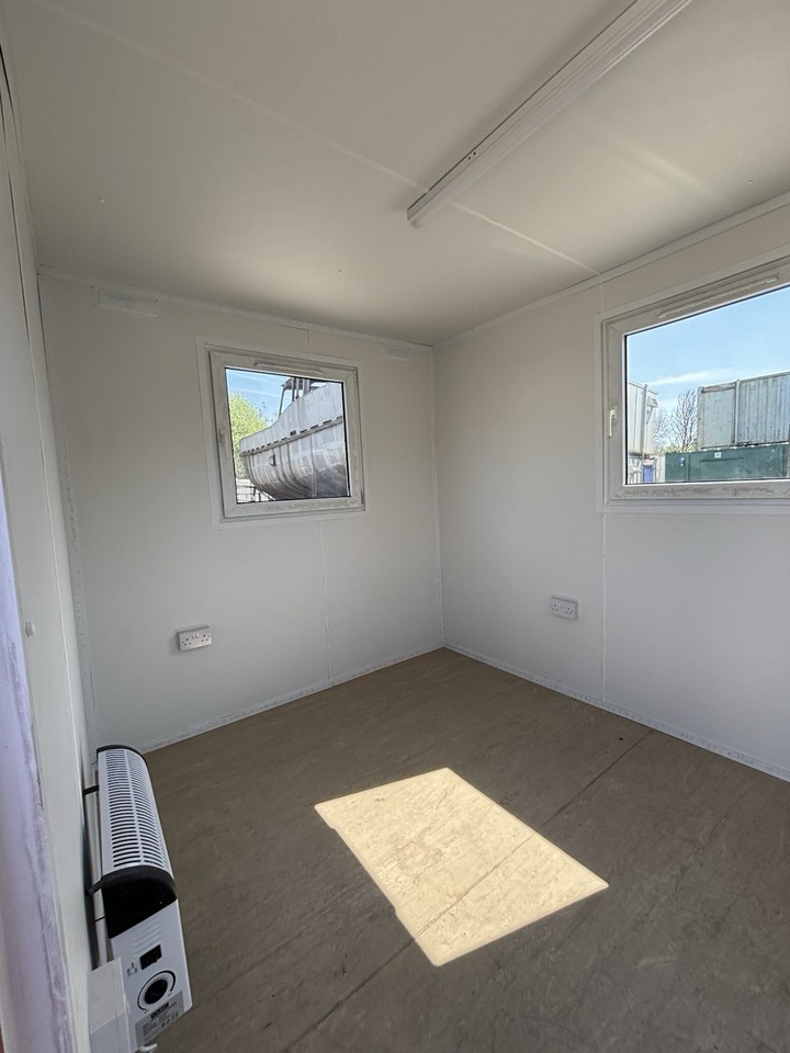 12ft x 9ft Reconditioned Office, Security Cabin, Gate House. Shipping ...