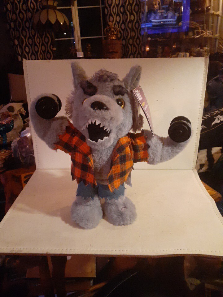 Gemmy 12" Halloween Fitness Werewolf Dances Sings 'Macho Man' Animated ...