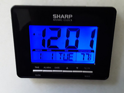 ** Sharp Atomic Desktop Clock SPC932 Atomic Accuracy Time Date ...