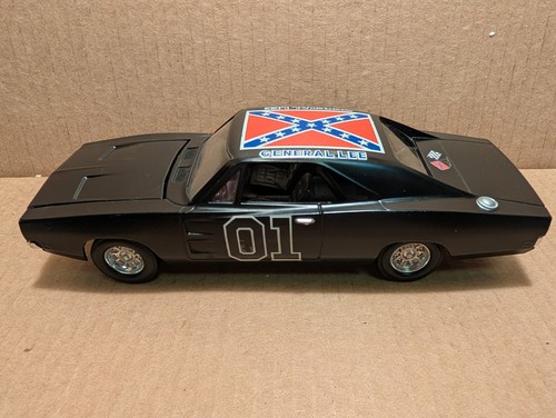 THE DUKES OF HAZZARD CUSTOM ERTL GENERAL LEE 1969 DODGE CHARGER 1:24 ...