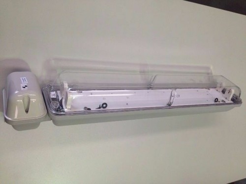 Pierlite Vc218mel Emergency Light 18w Vandalux With Internal Battery ...