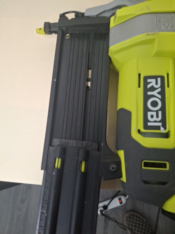RYOBI ONE+ 18V 18 Gauge AirStrike Brad Nailer Cordless P321 (Tool Only ...