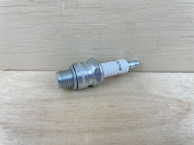 Champion UL18V Spark Plug Brand New OEM | eBay