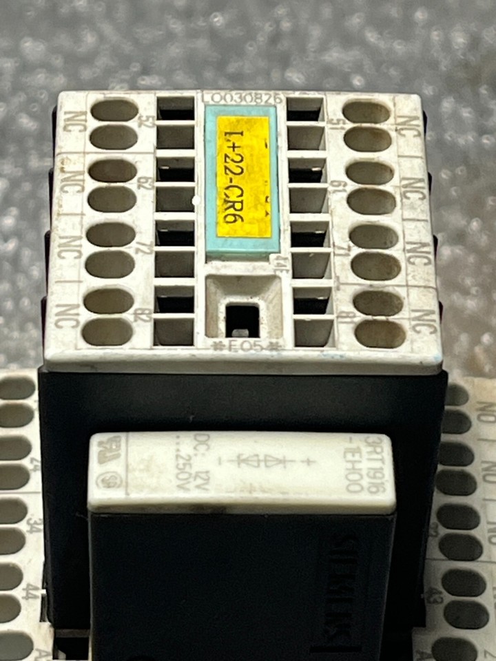 SIEMENS SIRIUS 40E RELAY CONTACTOR 3RH1140-2BB40 WITH 3RH1911-2GA04 | eBay