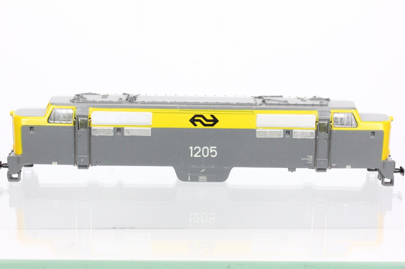 Märklin 3055 (5) Lokomotiv-Aufbau Gehäuse 23096 für E-Lok BR 1205 / NS ...