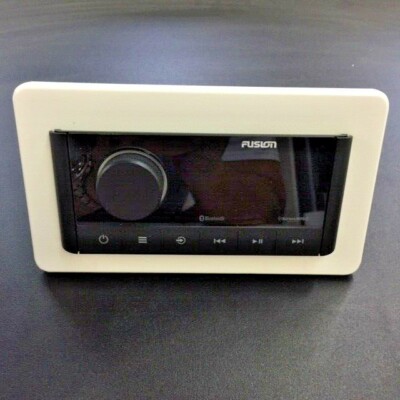 Fusion Apollo RA 670 & RA 210 Radio panel White Plate cover larger hole ...