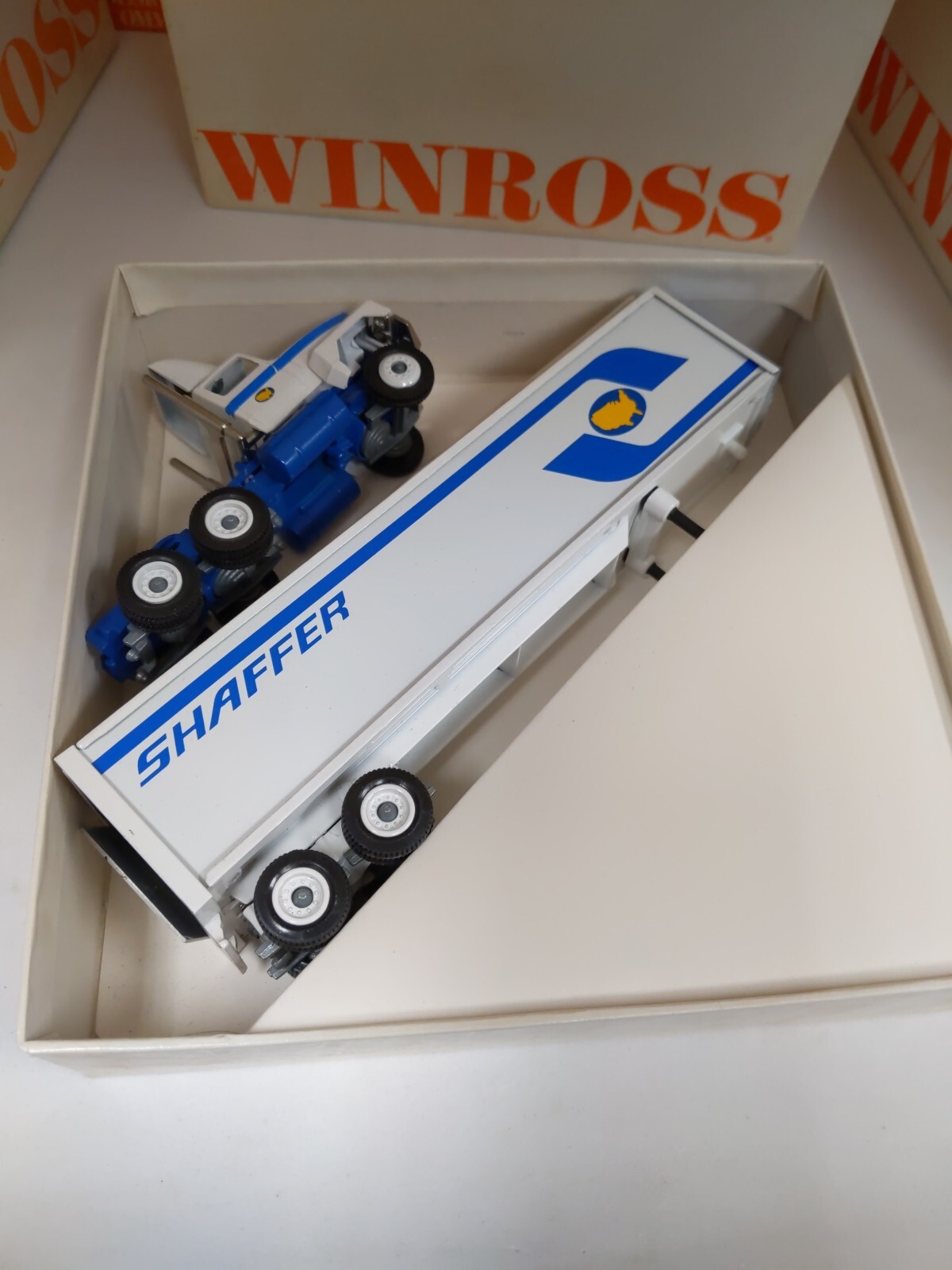 1 LOT OF 6 WINROSS DIECAST 1:64 FREIGHT CO. TRUCKS | eBay