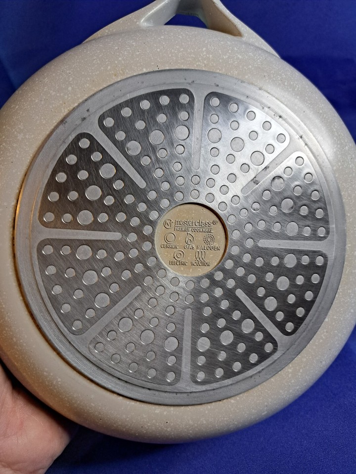 Master Class Cookware 6 Pc. set White with Reddish Speckled | eBay