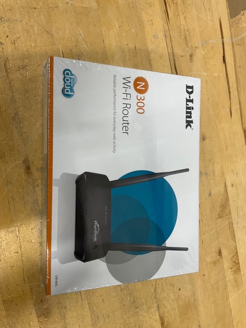 D-Link DIR-605L 300 Mbps 4-Port 10/100 Wireless N Router for sale ...