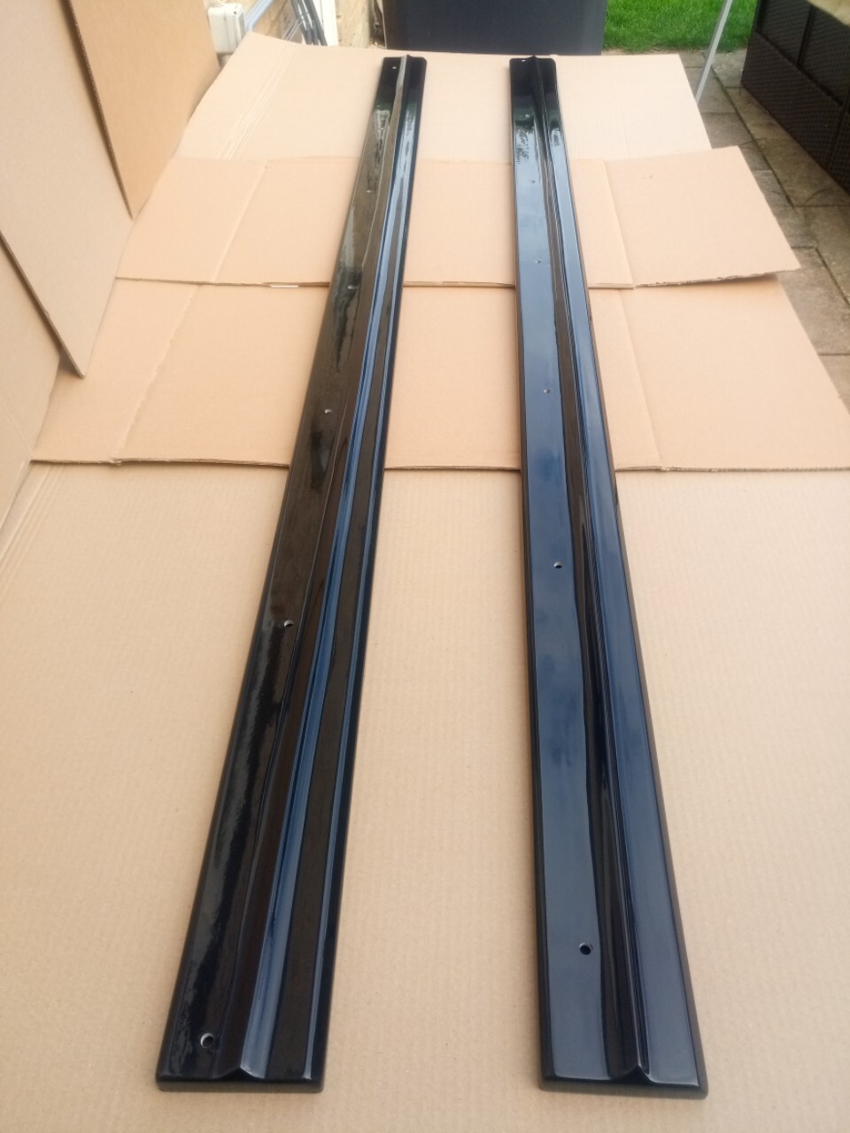 Ford Fiesta ST150 MK6 Side Skirt Splitter Spoilers. Gloss Black. Low ...