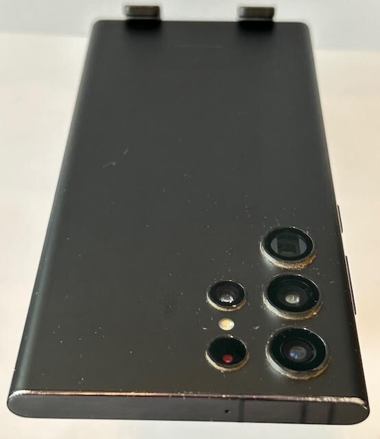 Samsung Galaxy S22 Ultra - 256GB - Black (TMobile) - Cracked Screen ...