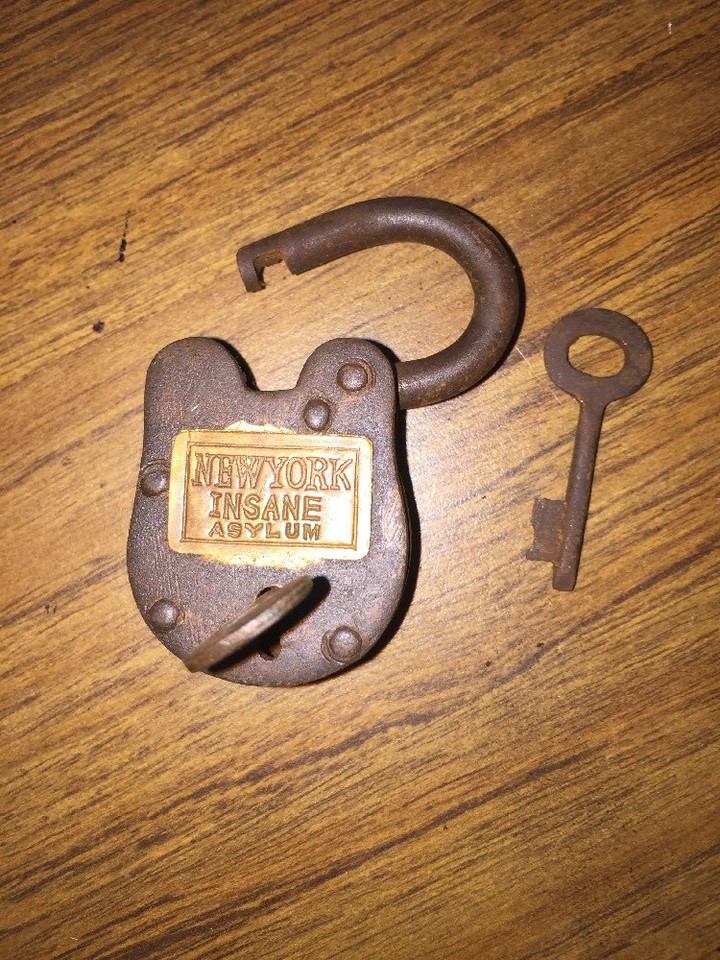 Padlock Key Lock Set Lot Wild West New York Insane Asylum Prison Jail ...