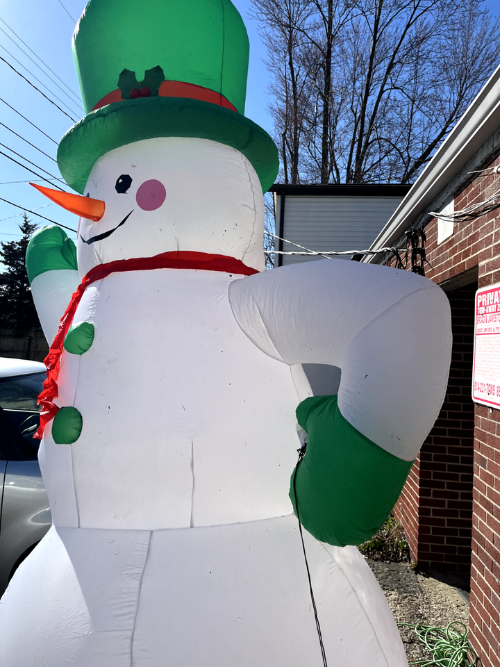 Holiday Time Giant Snowman 10 foot, Gemmy Airblown Inflatable ...