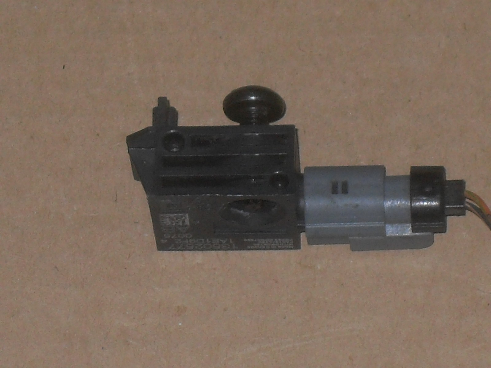 14 15 16 CRUZE CHEVY FRONT LEFT IMPACT CRASH SENSOR LH PART#: 13502577 ...