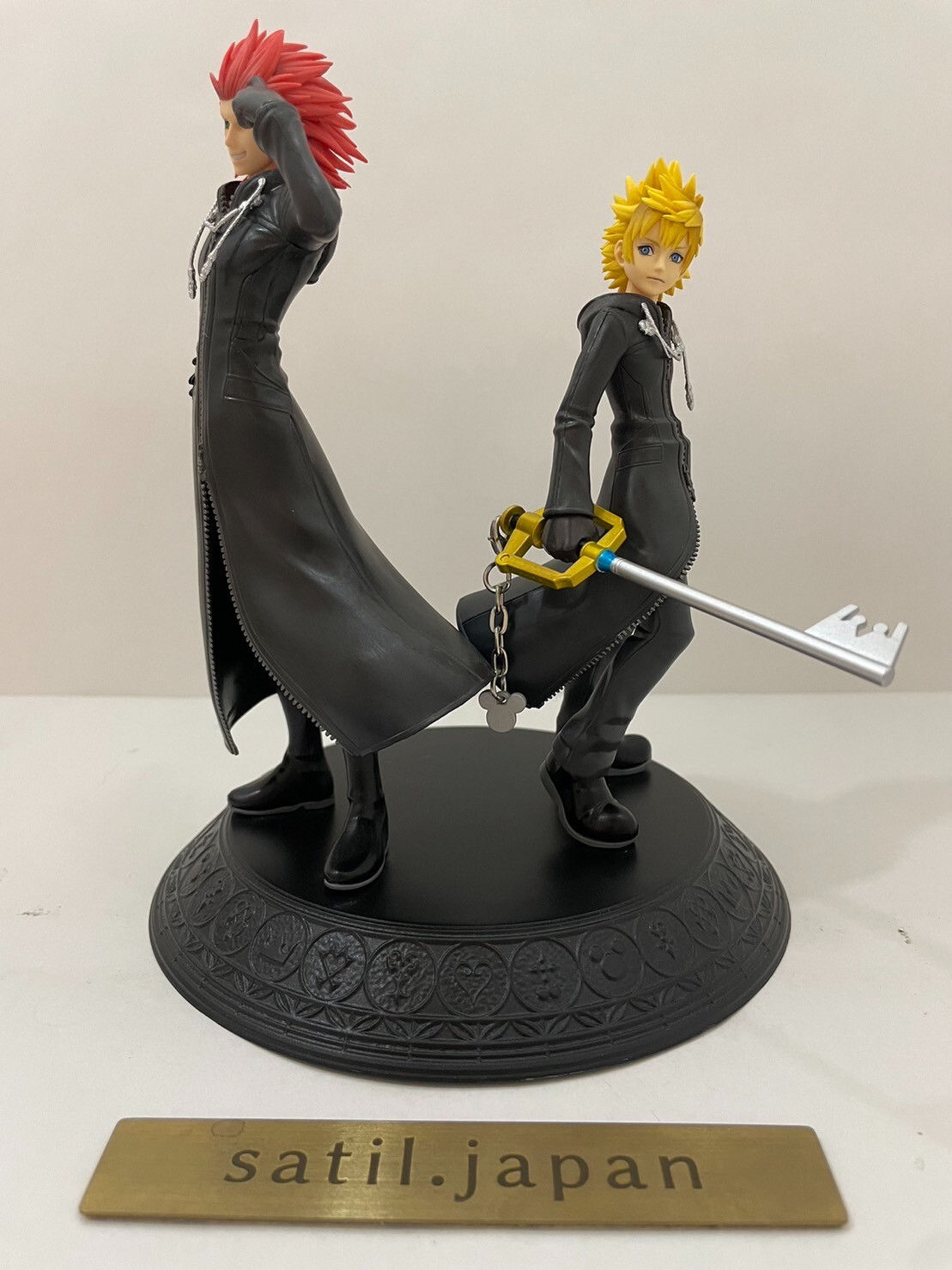 [USED] Kingdom hearts Ichiban kuji Second Memory Roxas & Axel Statue ...