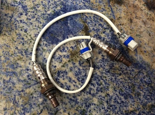 2 GENUINE HOLDEN COMMODORE HSV OXYGEN SENSORS V8 LSA 6.2L SUPERCHARGED ...