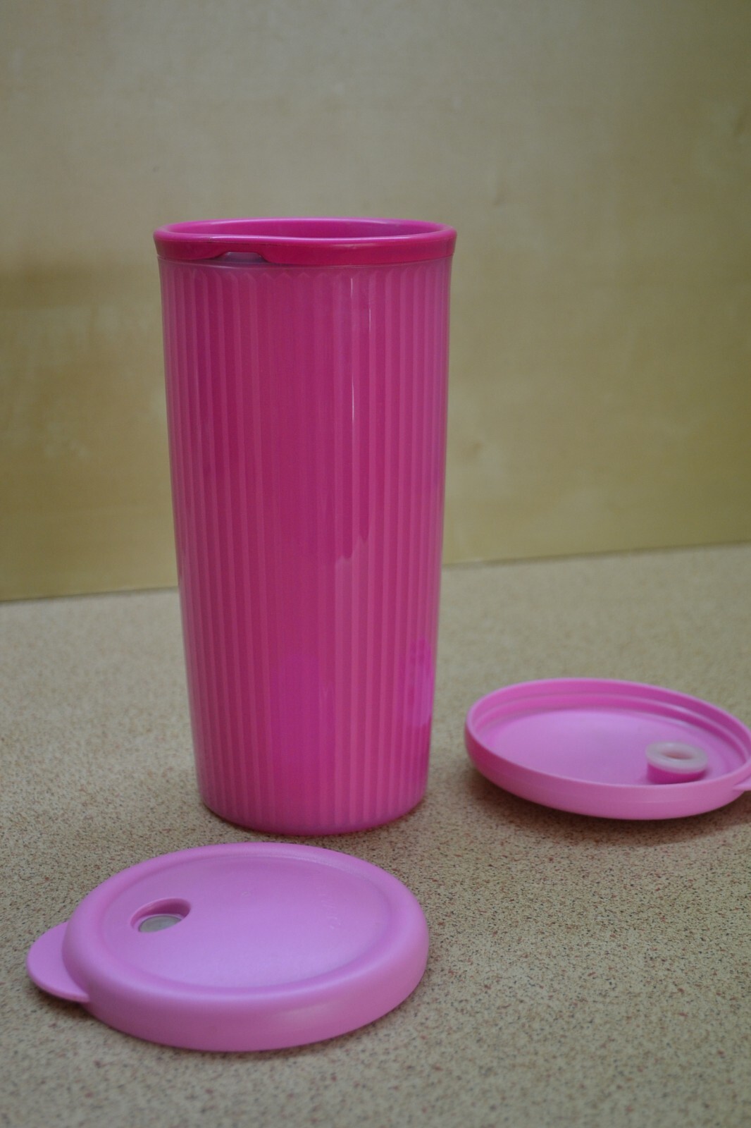 Tupperware Pink 24oz INSULATED TUMBLER With Straw Seal x 2 No 3329 ...