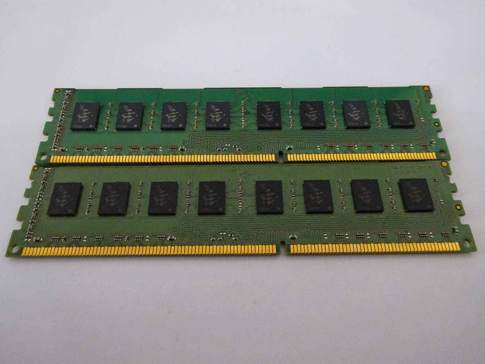 SpecTek RAM SET 8GB (2x4GB ZC512M6416V79BD2J-15E DDR3 PC3-10600) #R127 ...