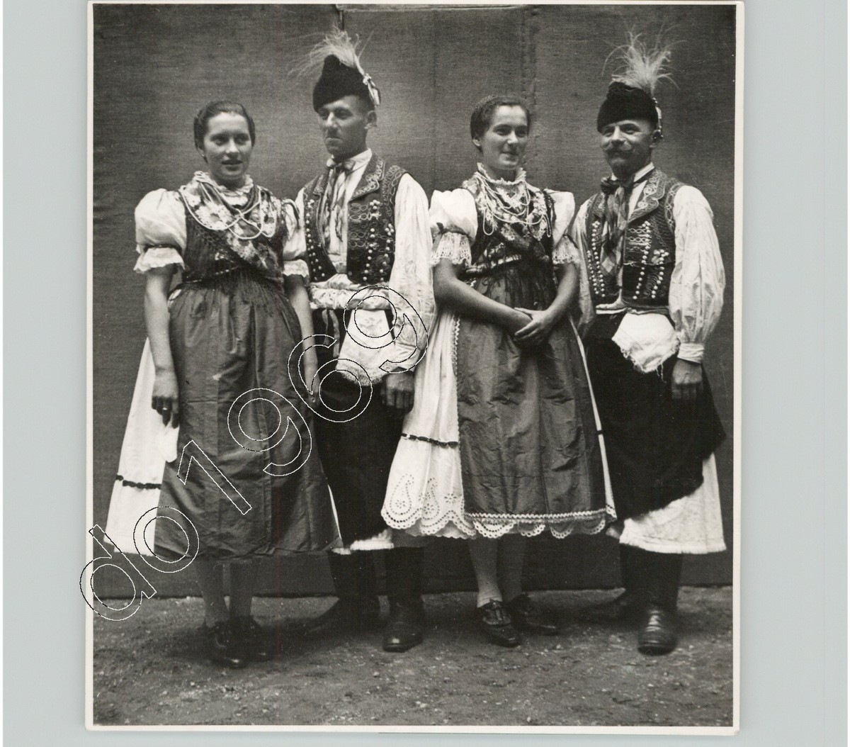 Traditional Hungarian Clothing Traditional Costumes Worn By Hungarian