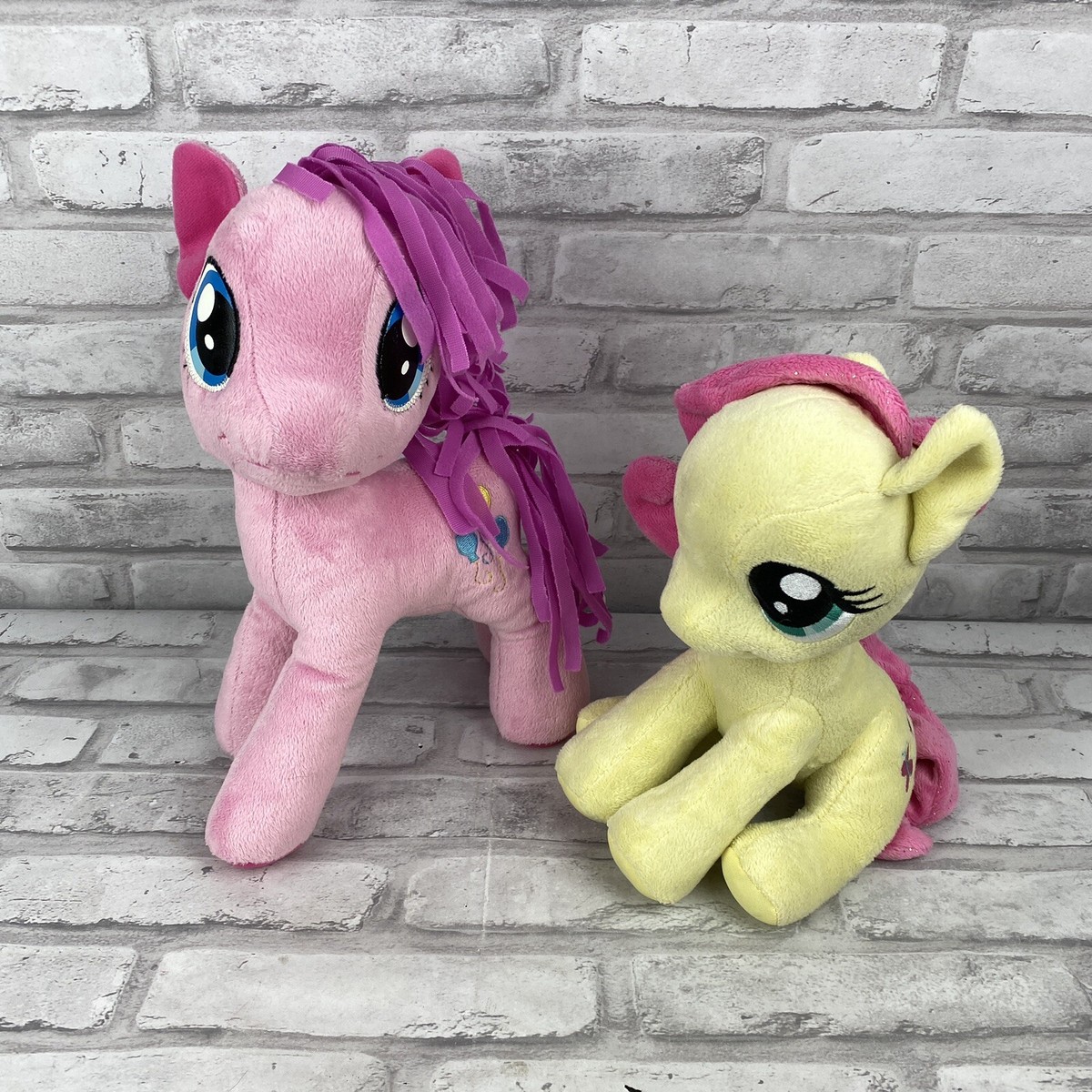 Fluttershy Sitting