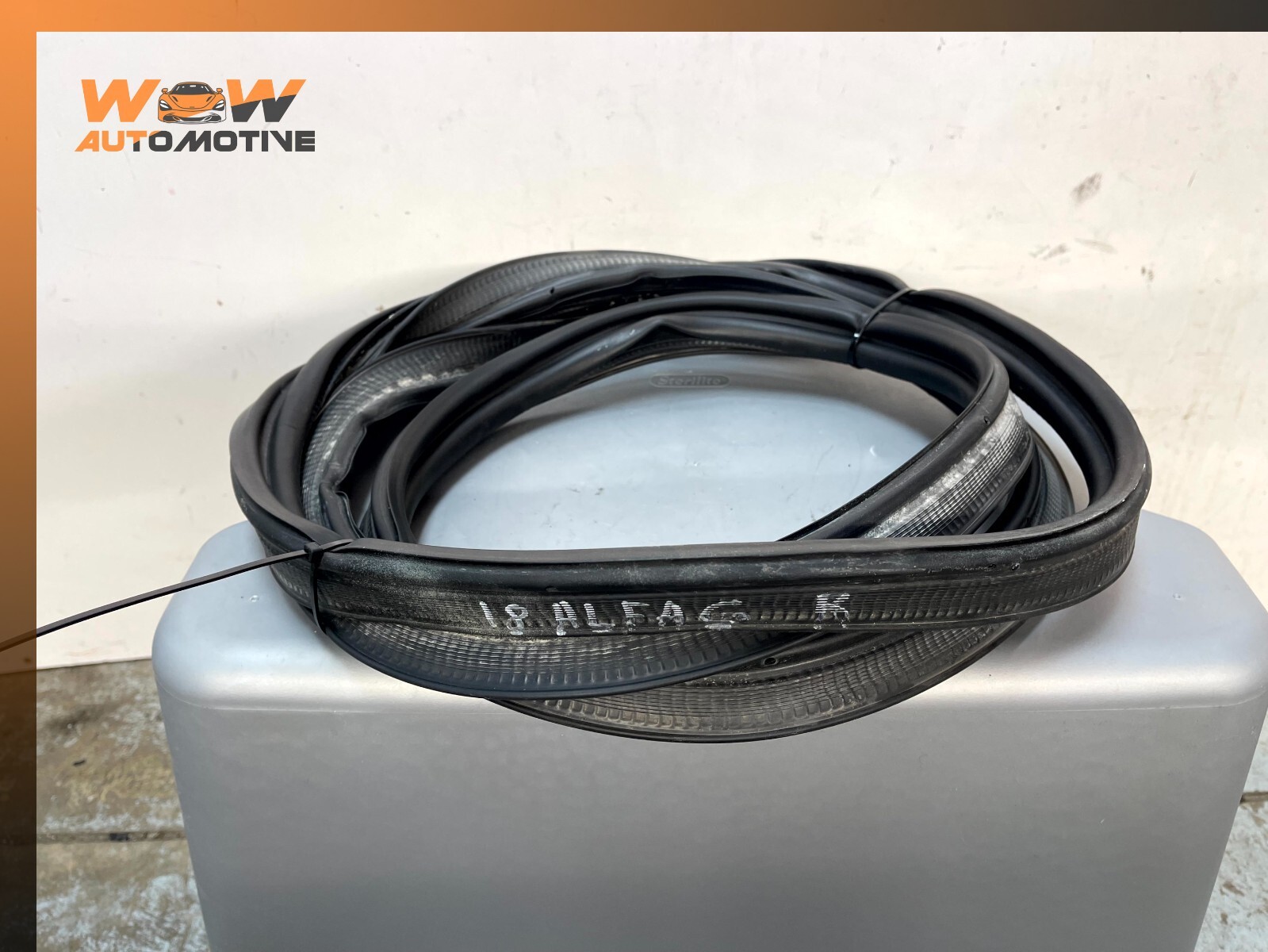 17-19 ALFA ROMEO GIULIA REAR TRUNK DECK LID TAILGATE WEATHERSTRIP SEAL ...