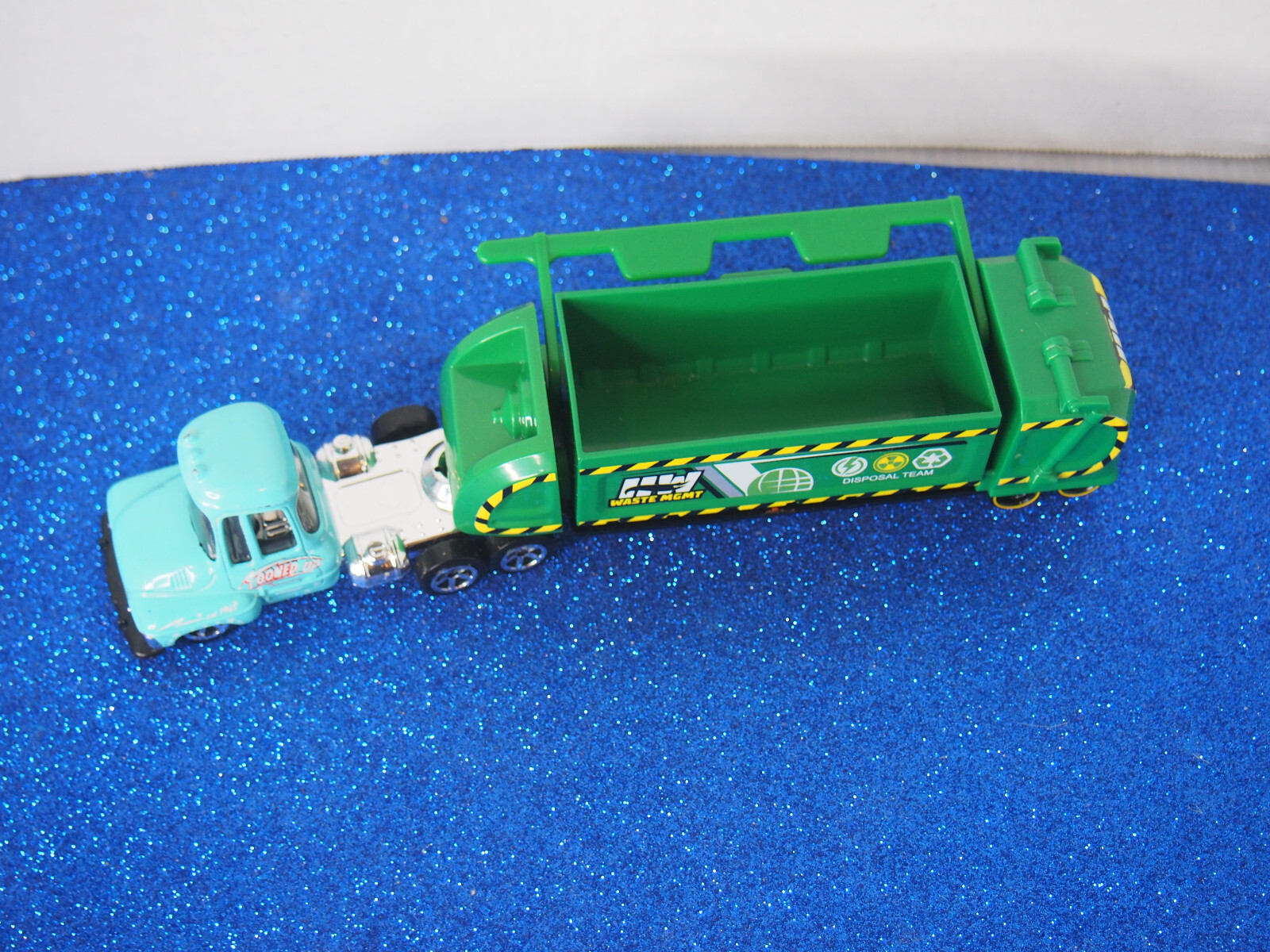 Hot Wheels Super Rigs Trash Basher Trailer and no matching Cab ...