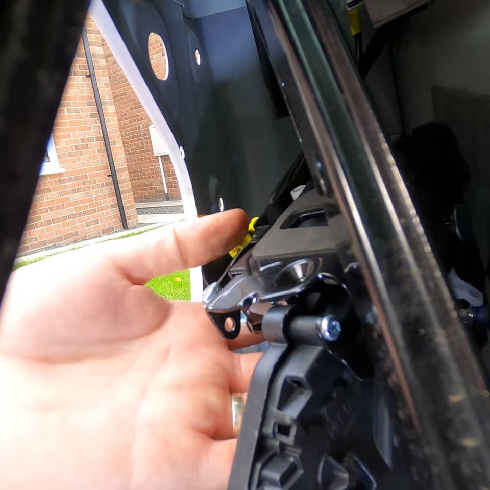 FOR FREELANDER 2 / DISCOVERY 3&4 / RANGE ROVER SPORT DRIVERS SIDE REAR ...