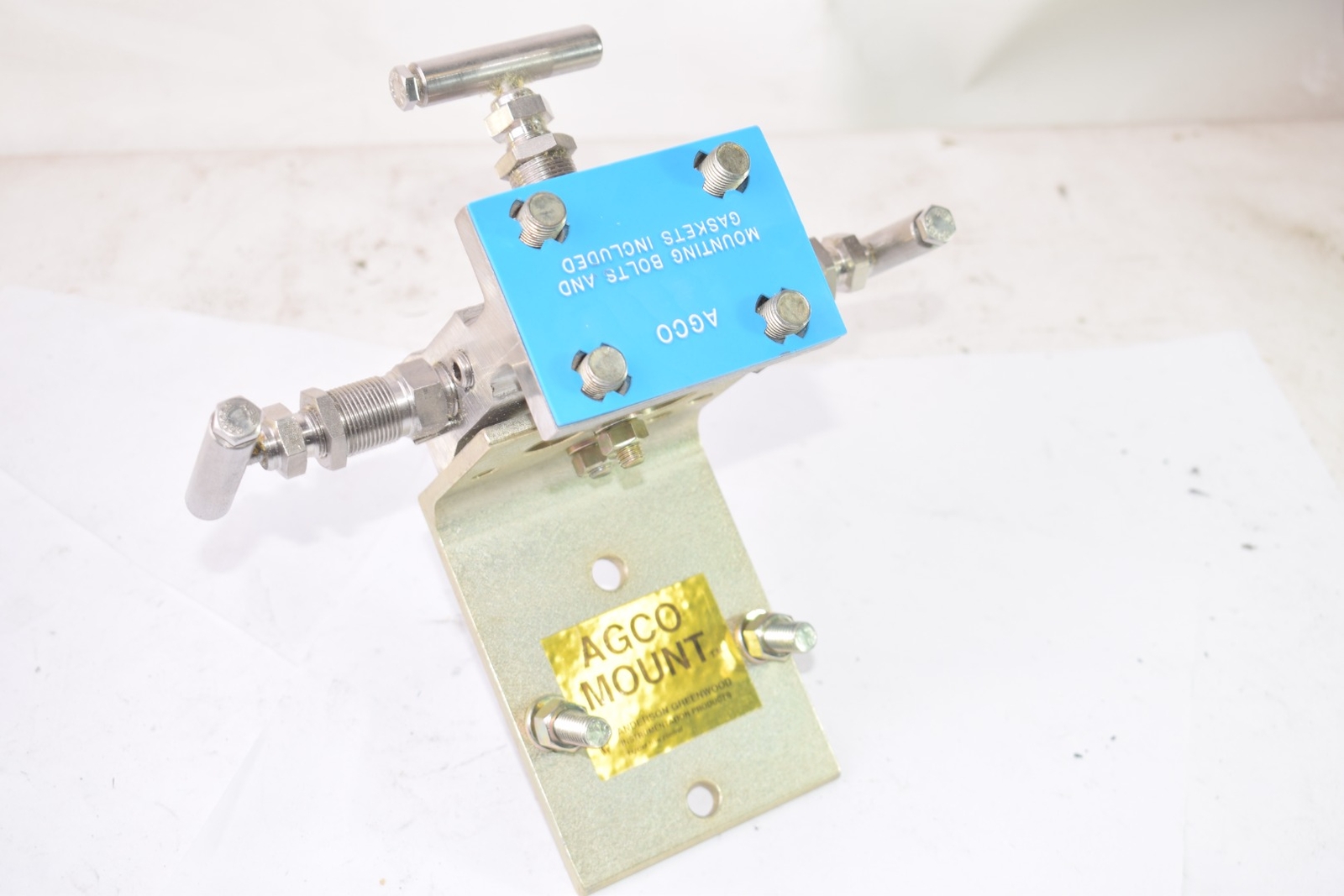 Anderson Greenwood 7-2096 AGCO MOUNT 3-Way Valve 5000 PSI @ 200 DEG F ...