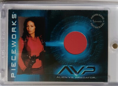 2004 ALIENS vs PREDATOR SANAA LATHAN AS LEX WOODS PARKA PIECEWORKS CARD ...