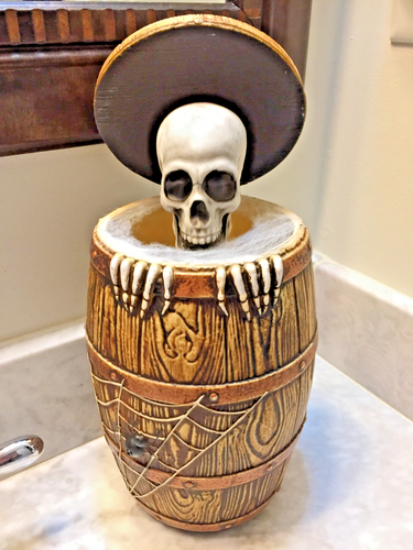 Cracker Barrel Animated Farting Jokes Skeleton in a Barrel Scary Fun ...