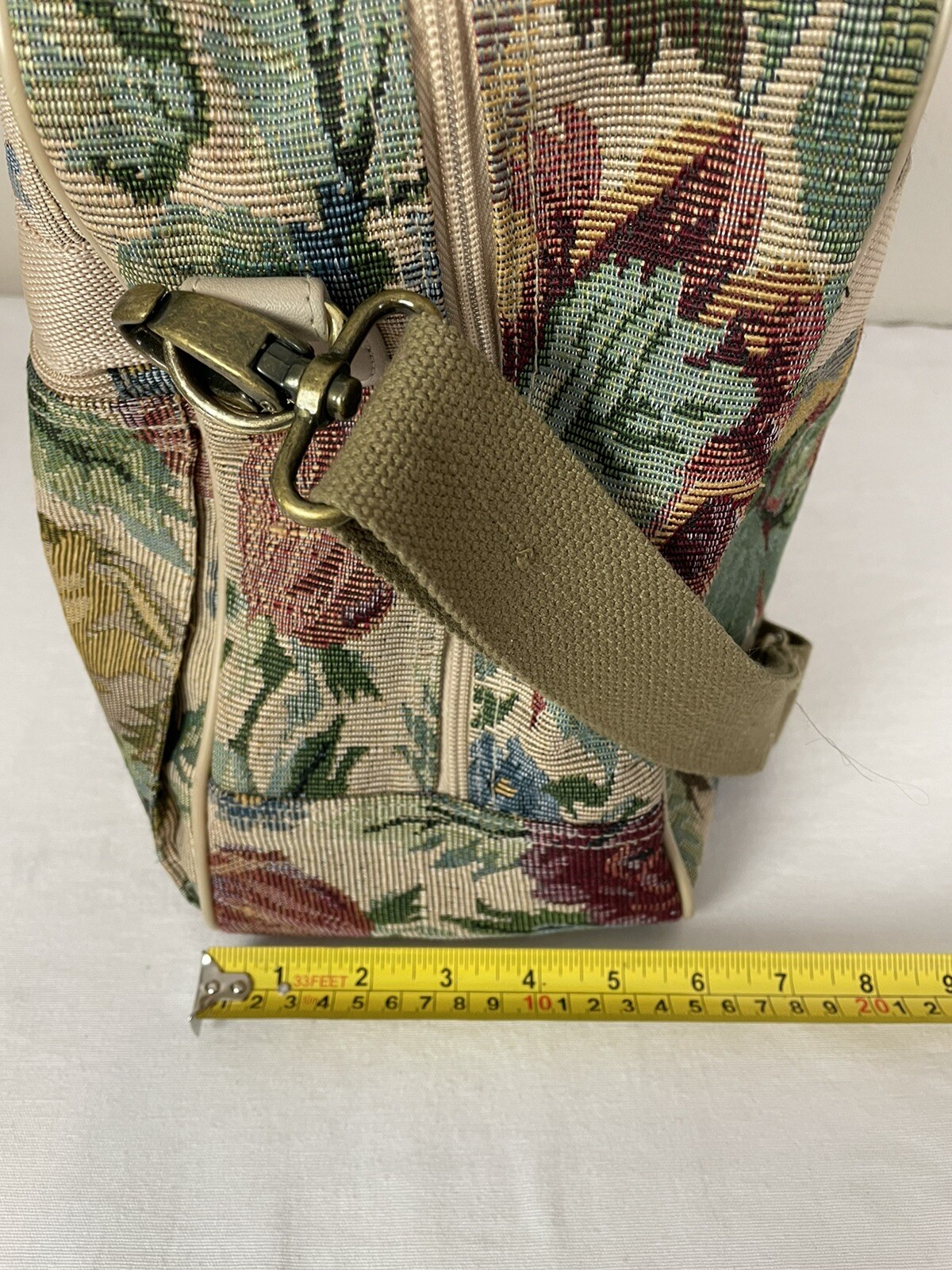 Vintage Concourse Floral Tapestry Duffle Bag 18” x 12” X 6” Weekender ...