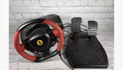 Thrustmaster Ferrari 458 Spider Racing Wheel & Pedals for Xbox One Or ...