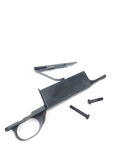 Weatherby Vanguard 7mm, parts, trigger guard, floor plate, box, spring ...