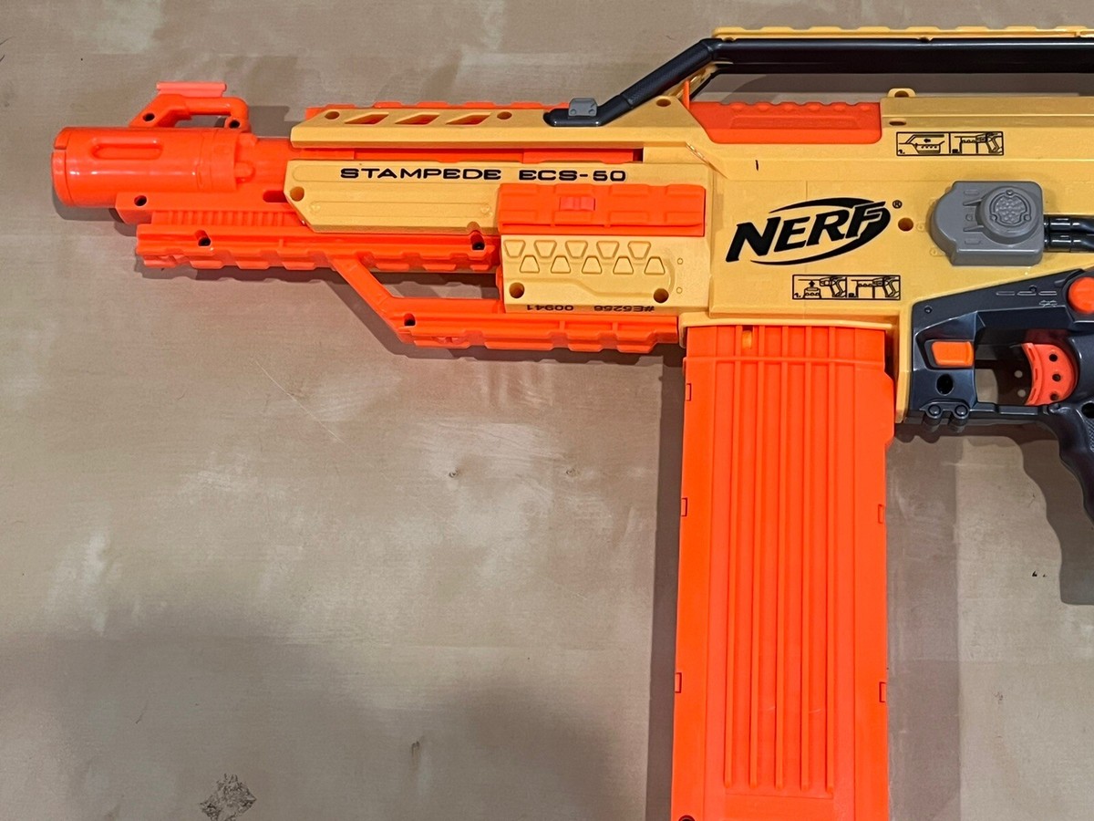Nerf Gun Stampede Ecs 50 946650900_Stampede ECS 50.indd