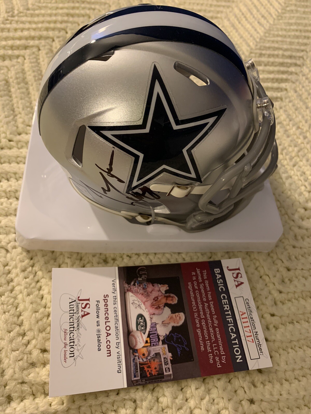 Jerry Jones Autographed Memorabilia | Signed Photo, Jersey ...