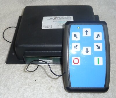 Rhyno Caravan Mover TWIN AXLE MANUAL ENGAGE Control Box & Handset | eBay UK