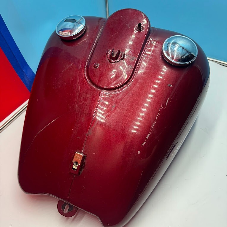 2002 OEM HARLEY DAVIDSON ROAD KING CARBURETED GAS TANK WITH SENDER ...