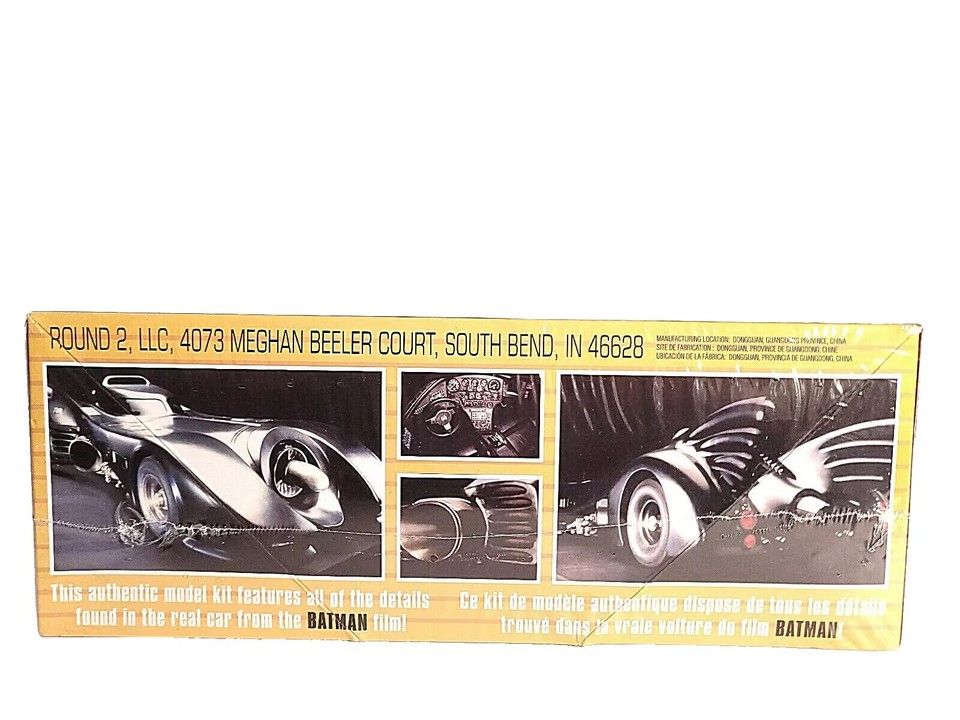 AMT Batman BATMOBILE Plastic Model Kit in 1/25 Scale with Resin Batman ...